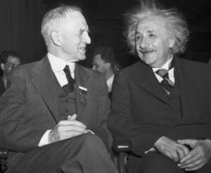 albert einstein y lyman briggs