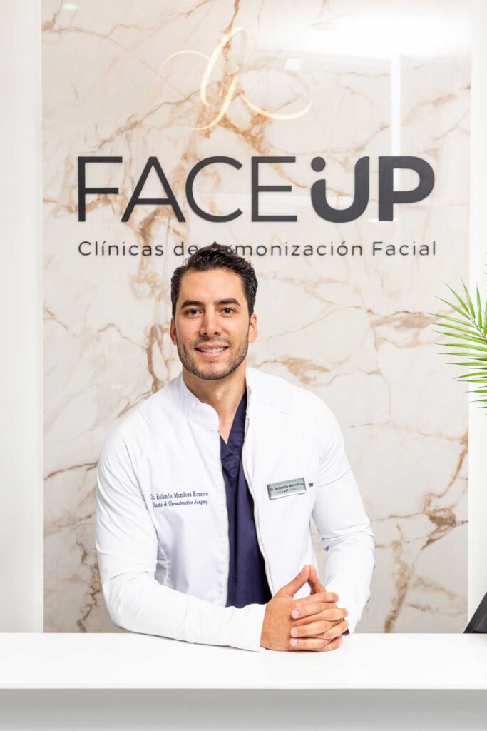 Dr. Rolando Mendoza: fundador y director de FACE UP