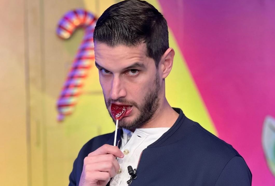 adrian marcelo frases